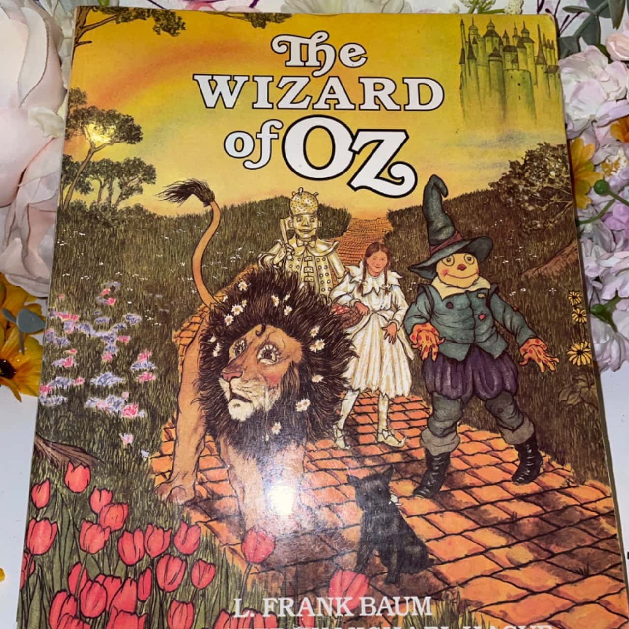 Wizard of Oz by L.Frank Baum(s)