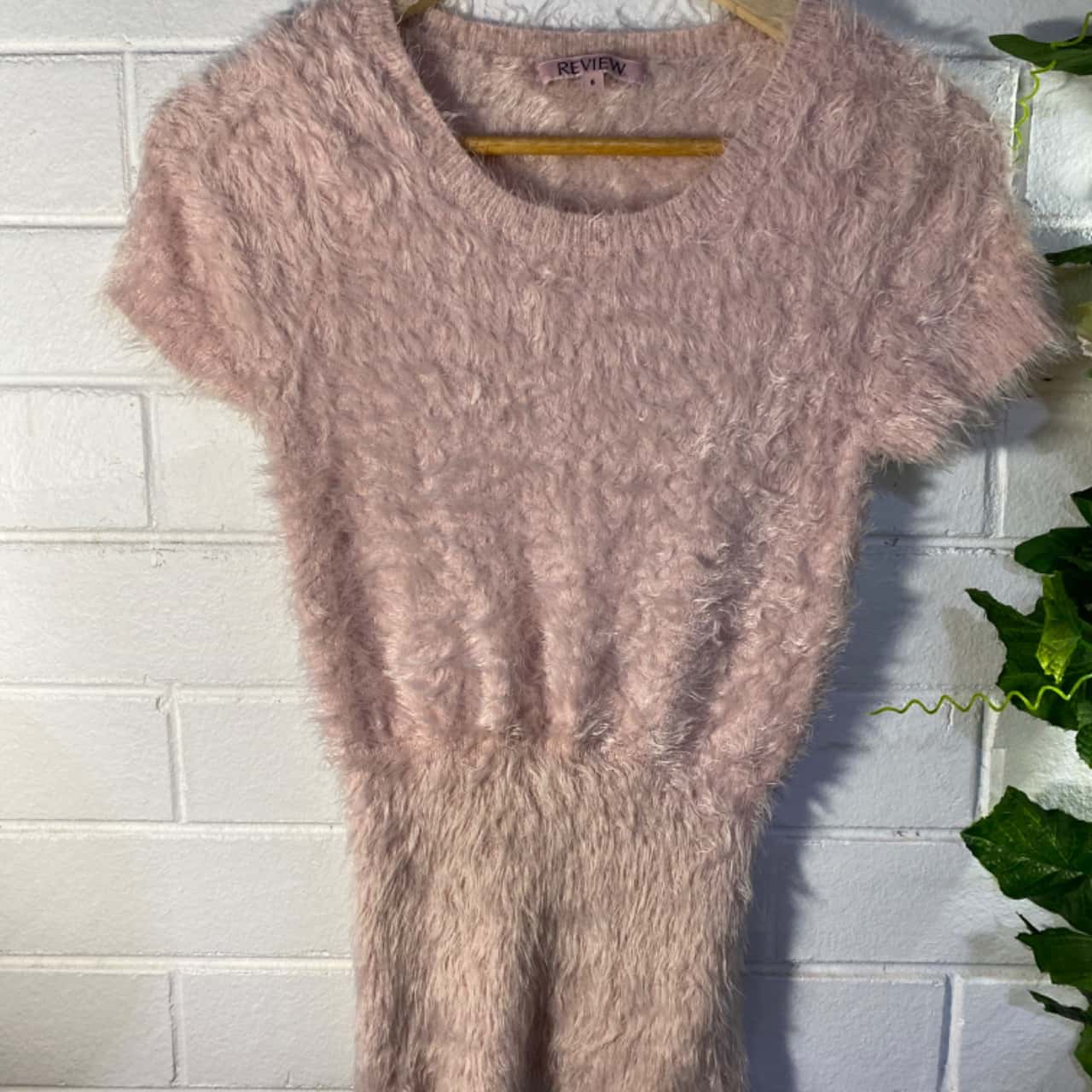 Review Womens Size 6 Fuzzy Short Sleeve Top Pink *Price Reduction*(s)