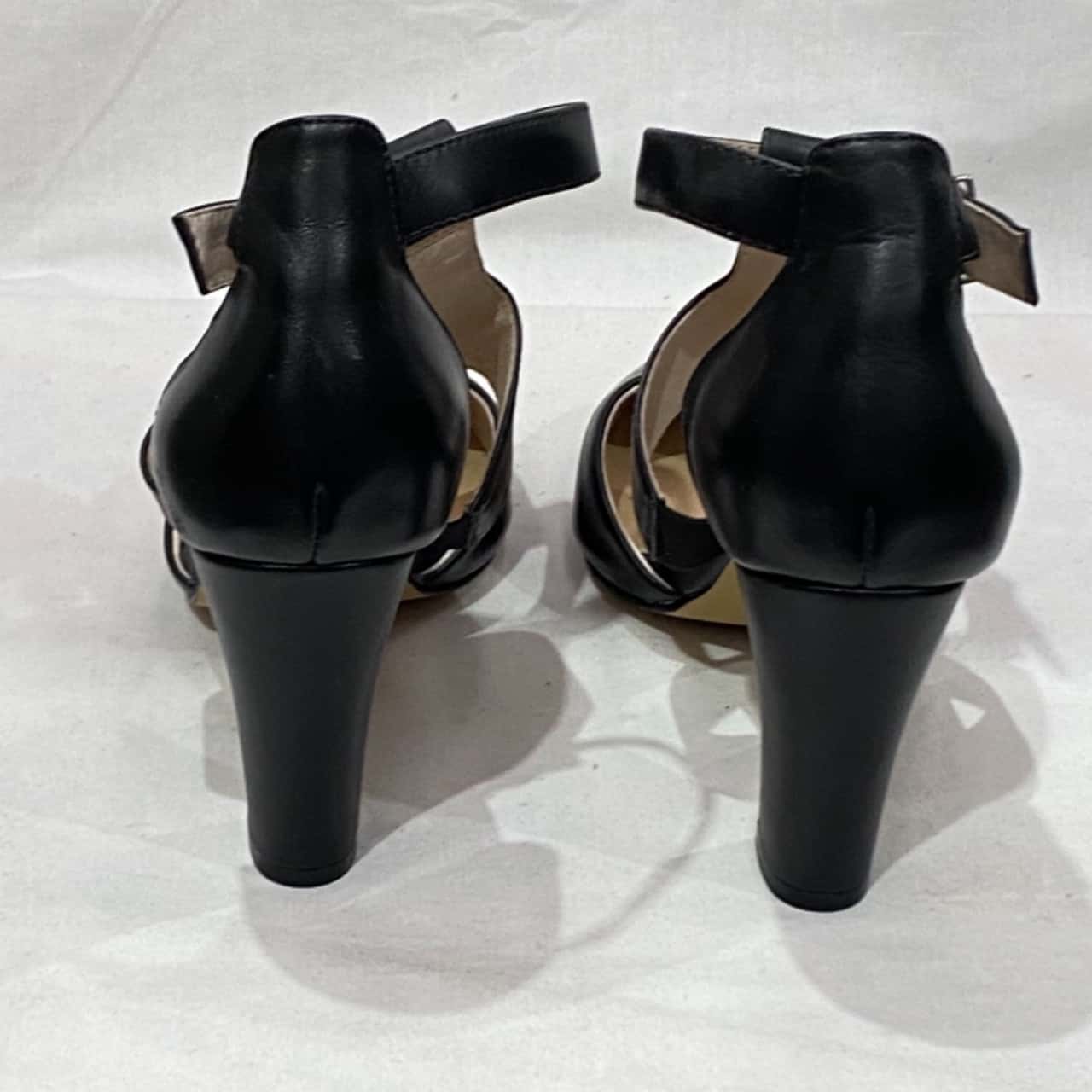 Brand New Womens SIZE 40 Isabella Anselini Leather High Heel Shoes