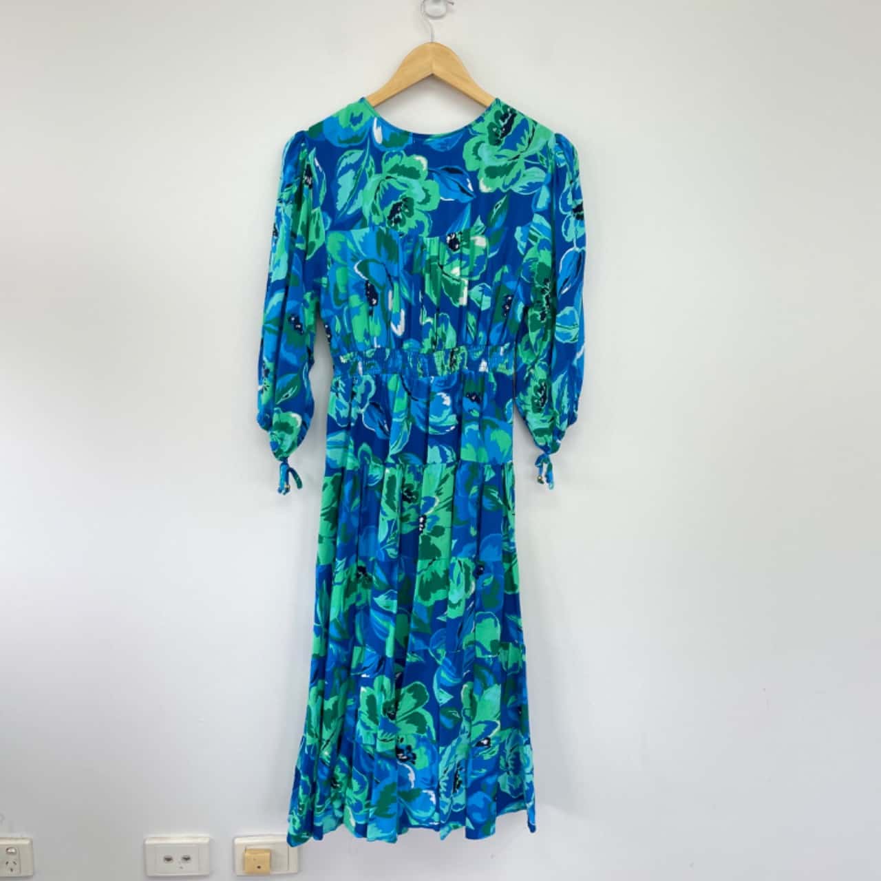 ShareenCollections Blue Green Floral Long Sleeve Button Up Maxi Dress ...