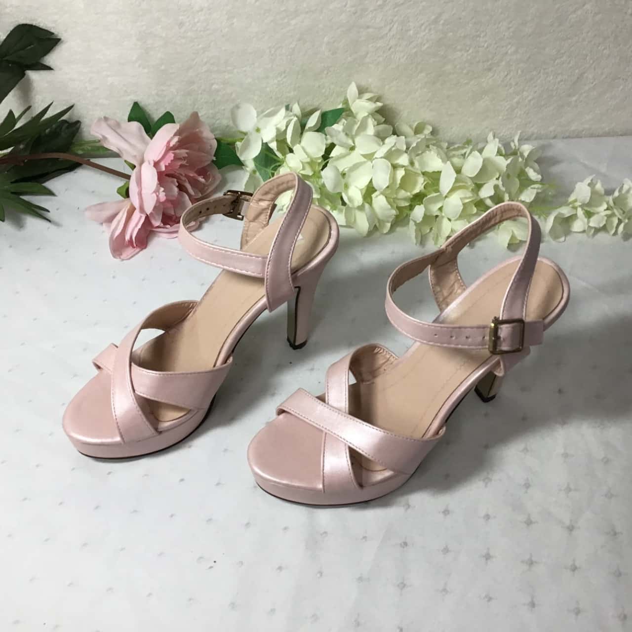 *REDUCED* Womens Size 39 Pale Pink High Heel Sandals (s)