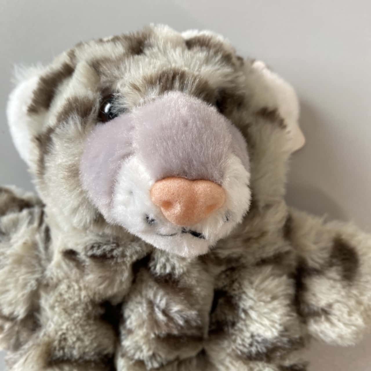 Elka Snow Leopard Hand Puppet - New With Tags(s)