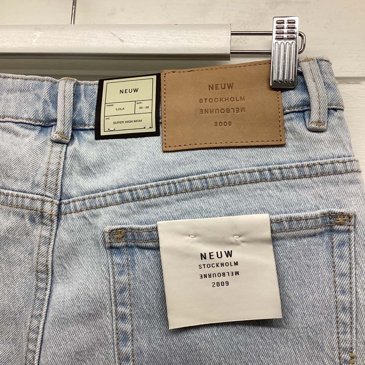 NEUW Size 30/28 ‘Lola’ Light Vintage Blue Mum Jeans BNWT