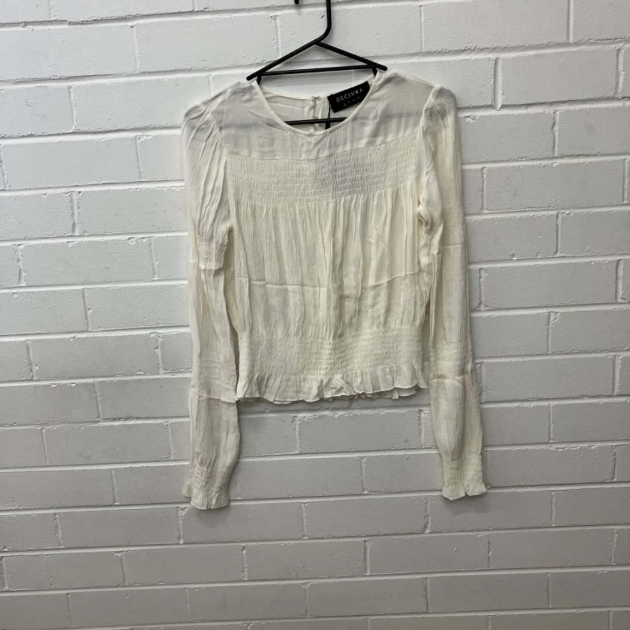 Decjuba Shirt (Size 8)