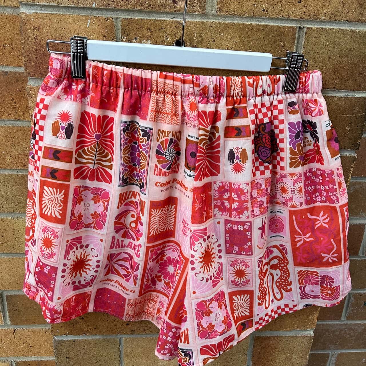 Miracle Womens Size 10 Pattern / Pink Short