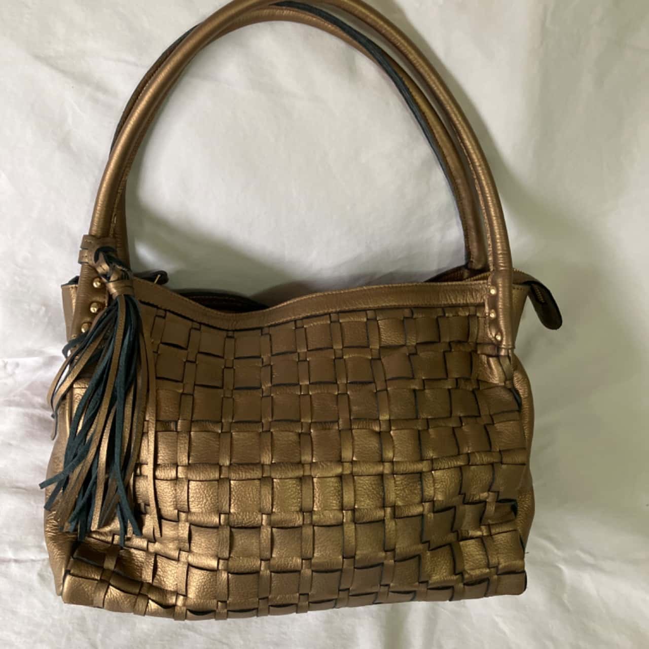 Cadelle Women's Woven Cross Body Bag Bronze Gold