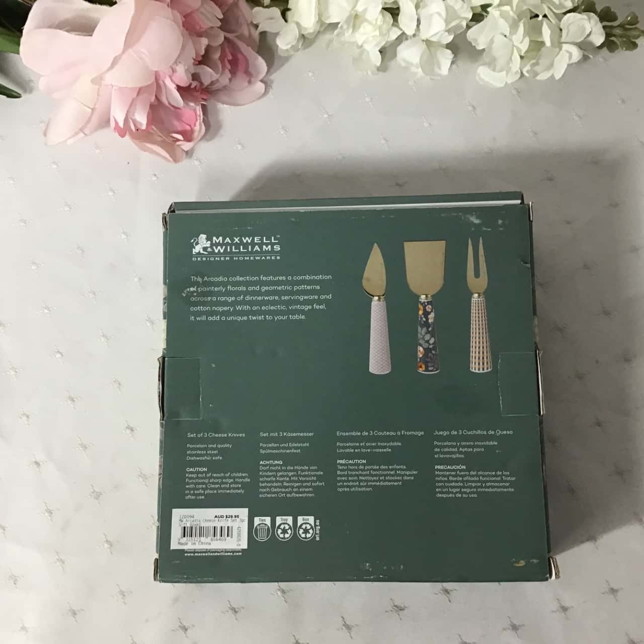 Maxwell & Williams "Arcadia" Set of 3 Pattern Cheese Knives (boxed)