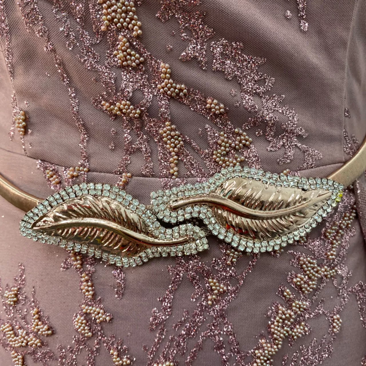 Gunbeyi Womens Size 8-10 Beaded Formal Gown Dusty Pink / Mauve(s)