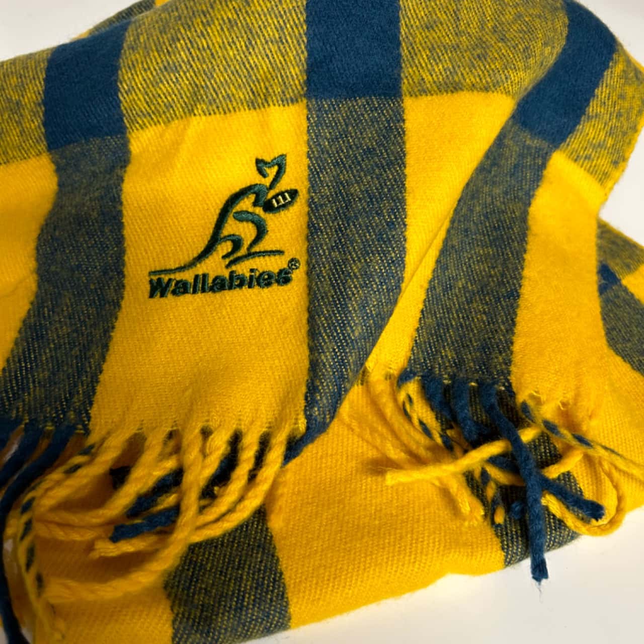 Wallabies check scarf (s) - Used As New | Salvos Stores