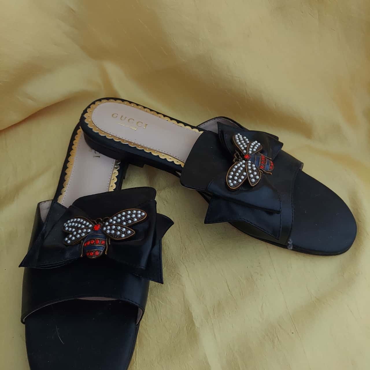 Black Slides with Bee Design