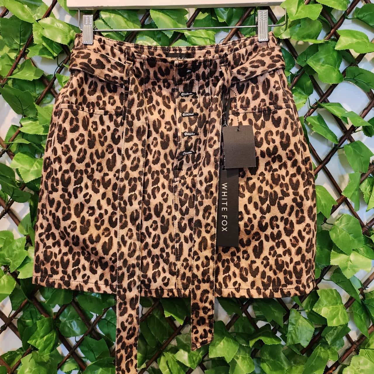 White Fox Women's Size S Leopard Print Mini Skirt