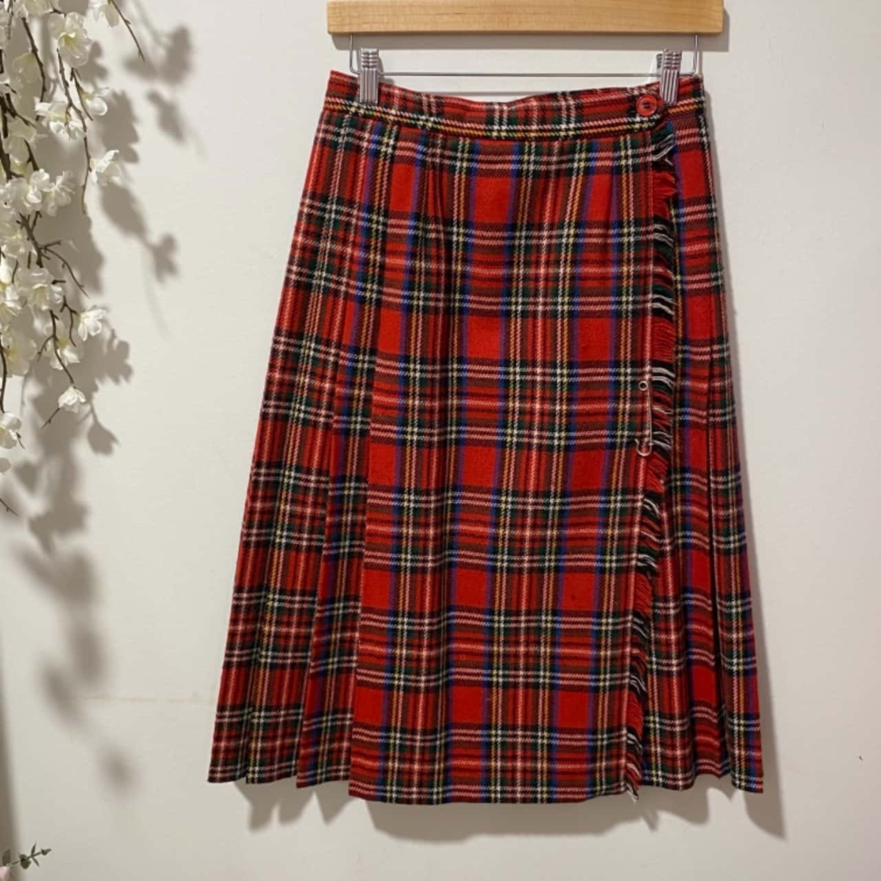 Vintage Dalkeith Wool Skirt Size 12 (s) - Used As New | Salvos Stores