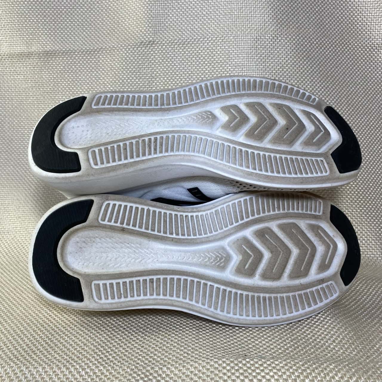 New Balance White Shoes ***Used but in very good condition****