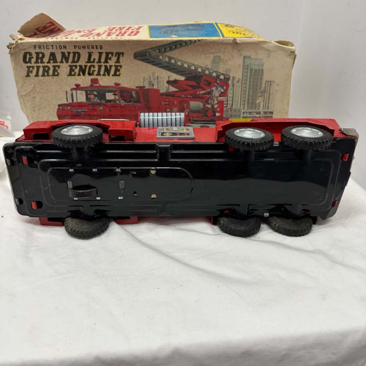 Vintage Friction Powered Grand Lift Fire Engine Made in Japan From Tin(s)