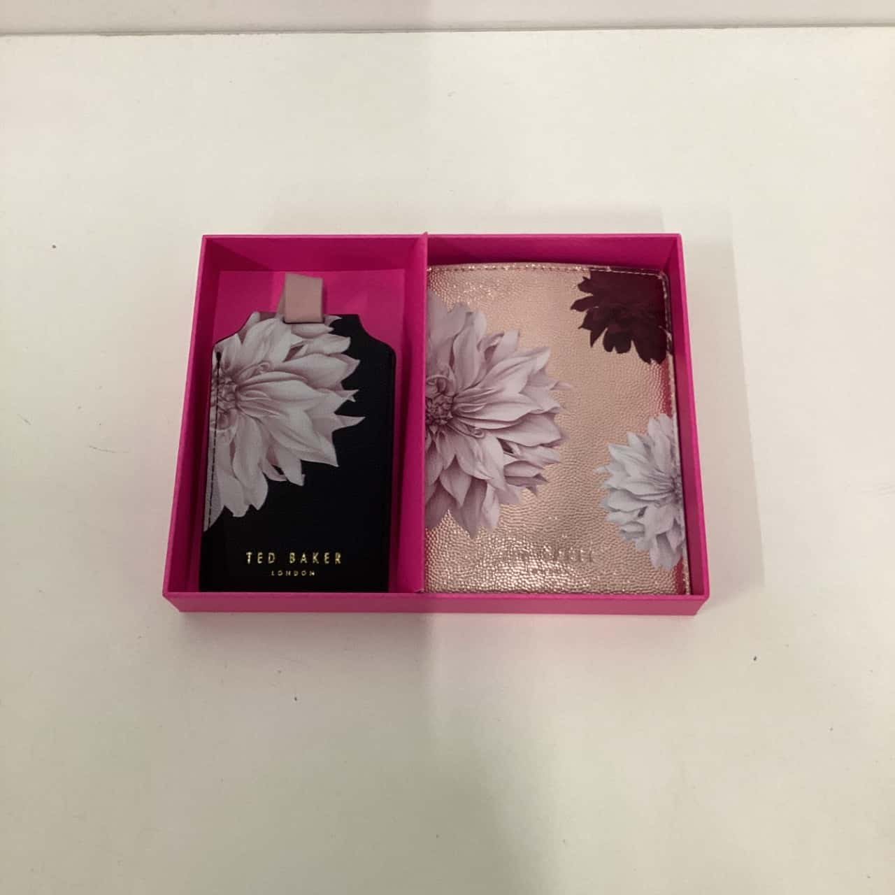 New - Ted Baker Travel Set Luggage Tag & Passport Holder