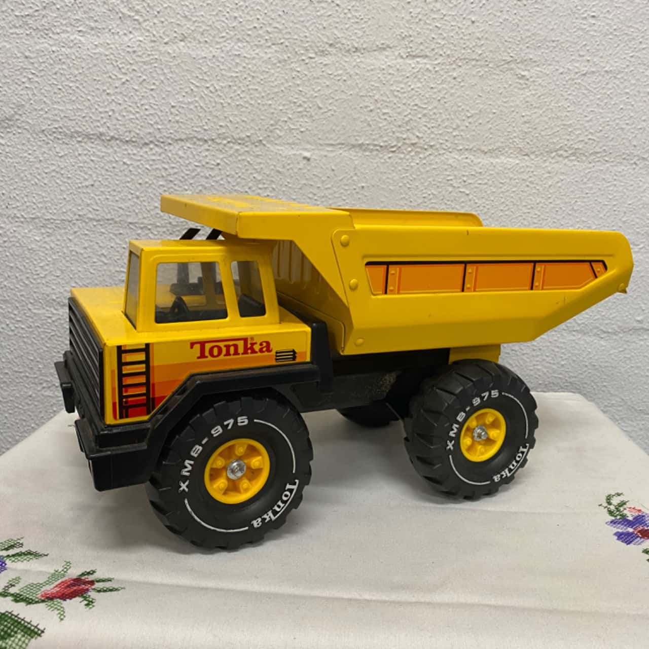 Tonka Big Movers classic metal truck(s)