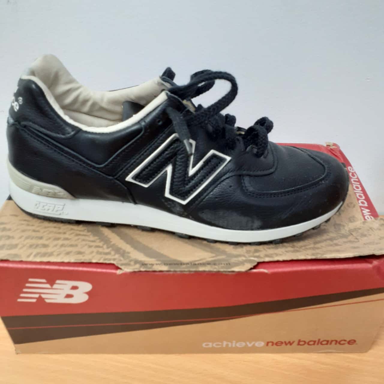 New Balance Mens Size 7.5 (s)