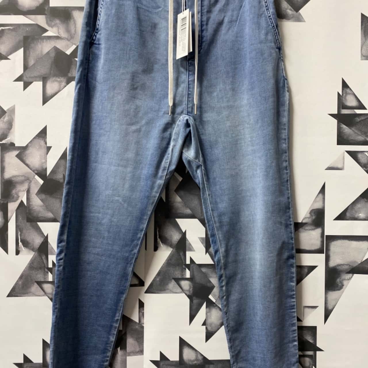 Decjuba Womens Size 12 jogger jeans new (s)