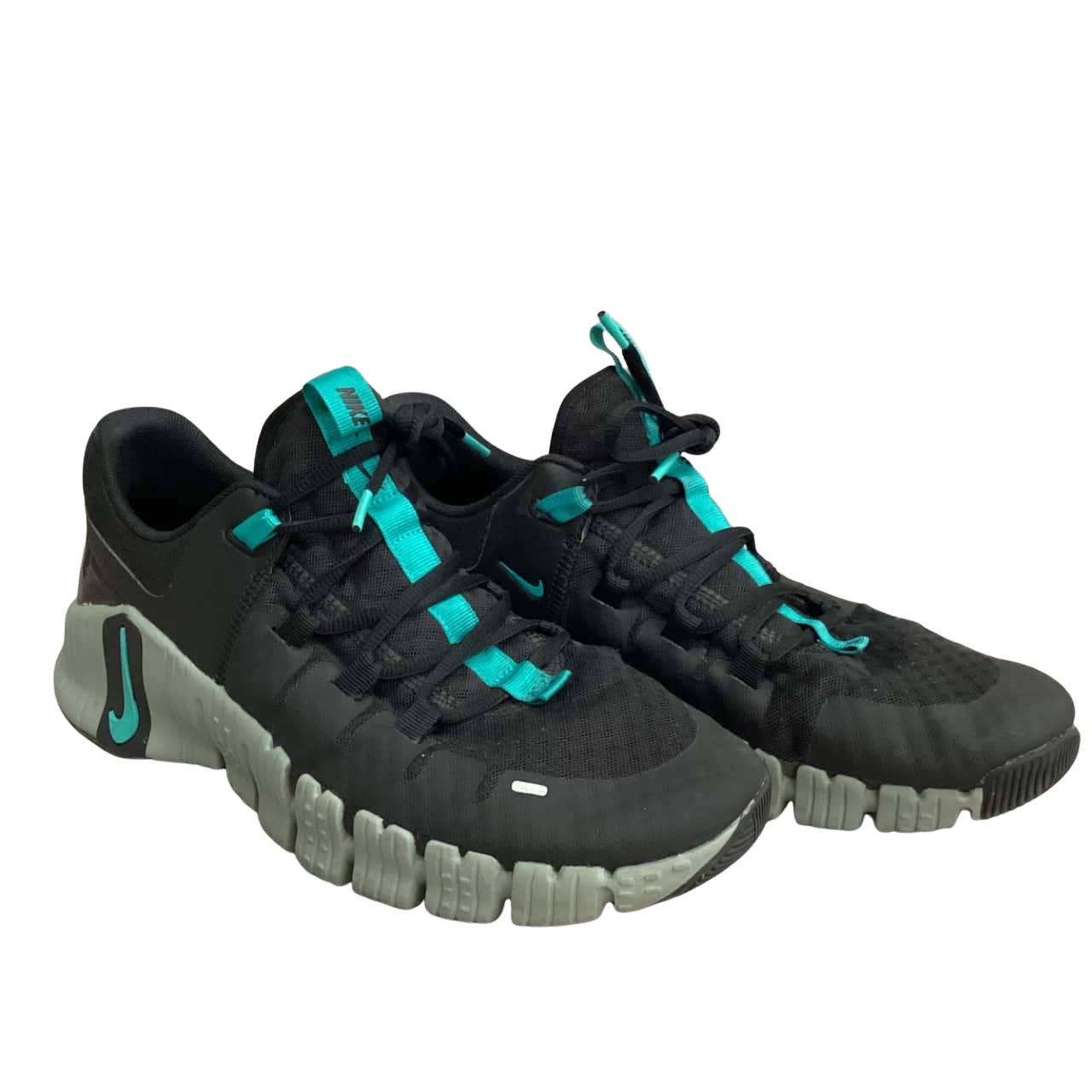 Men’s Nike Free(s)