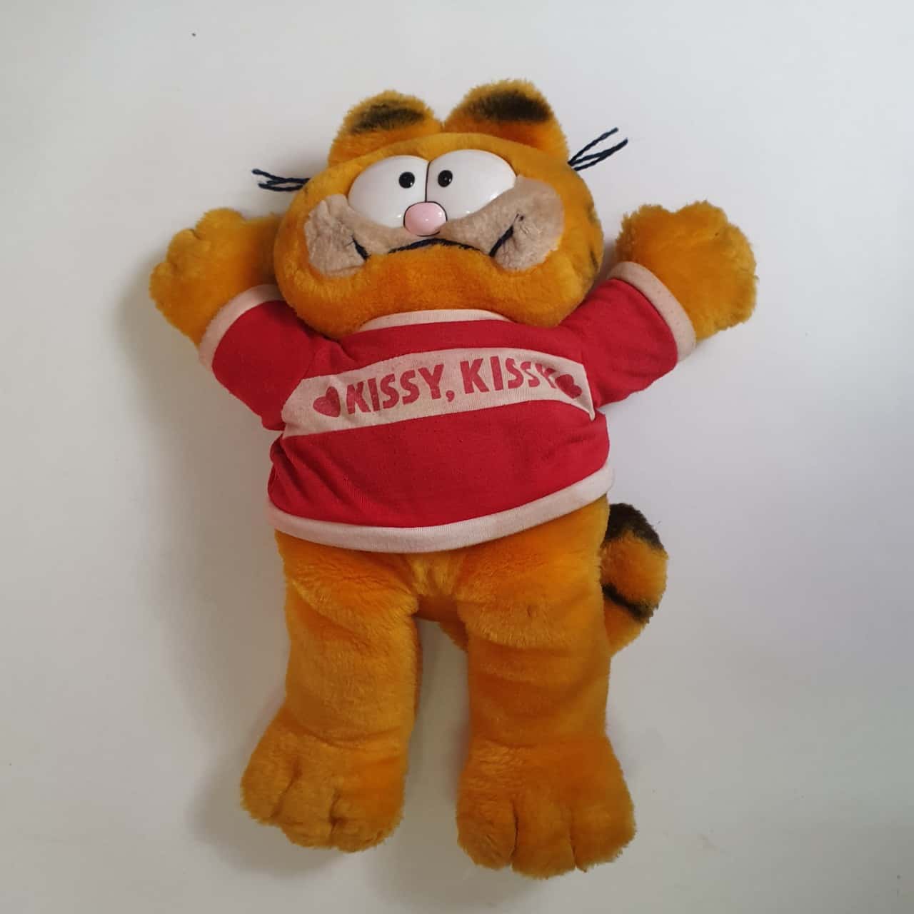 Vintage Dakin 1981 Garfield With Kissy Kissy T-Shirt