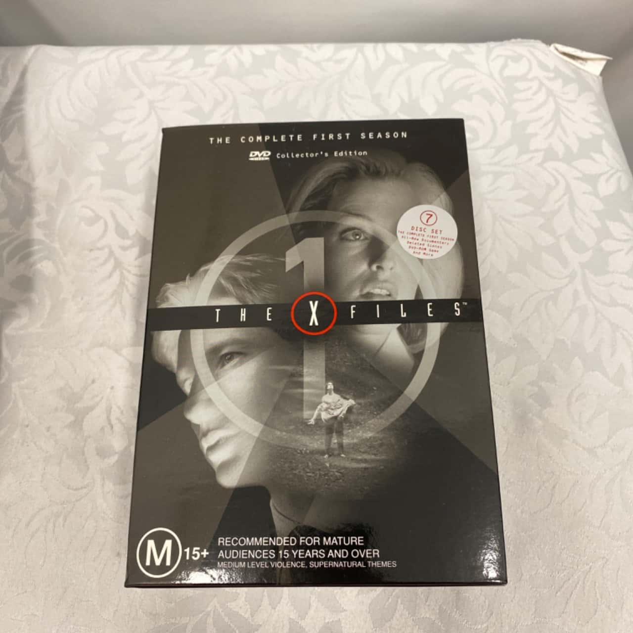 The X Files the complete first season 7 disc set