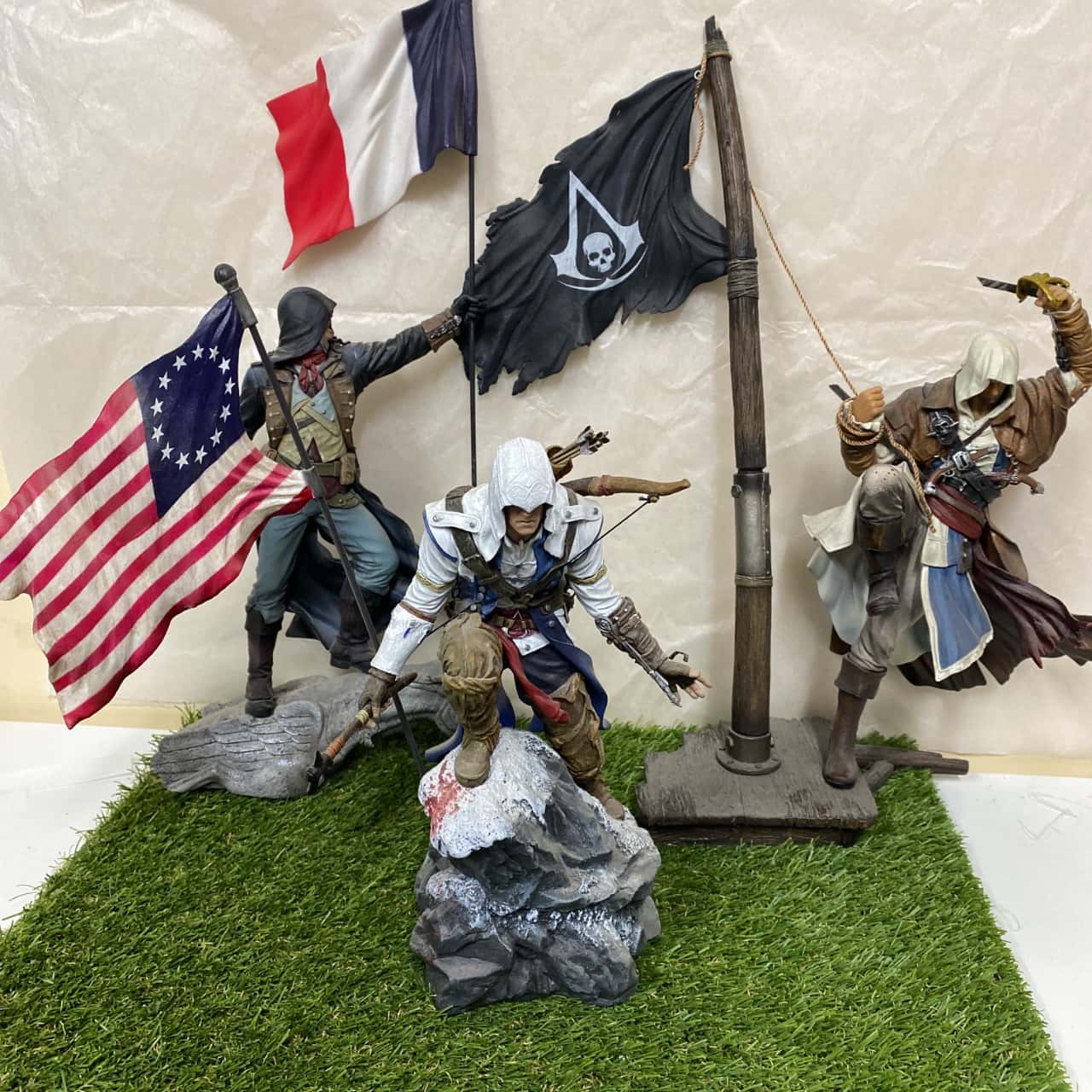 Pre order Collectables Assassins creed (s) - Used Very Good | Salvos Stores