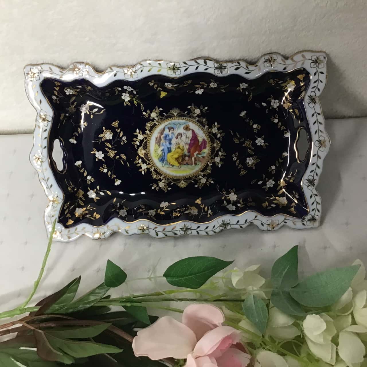 Vintage 1794 Thun M.Z. Czech 24ct Gold White / Cobalt Blue Decorative ...