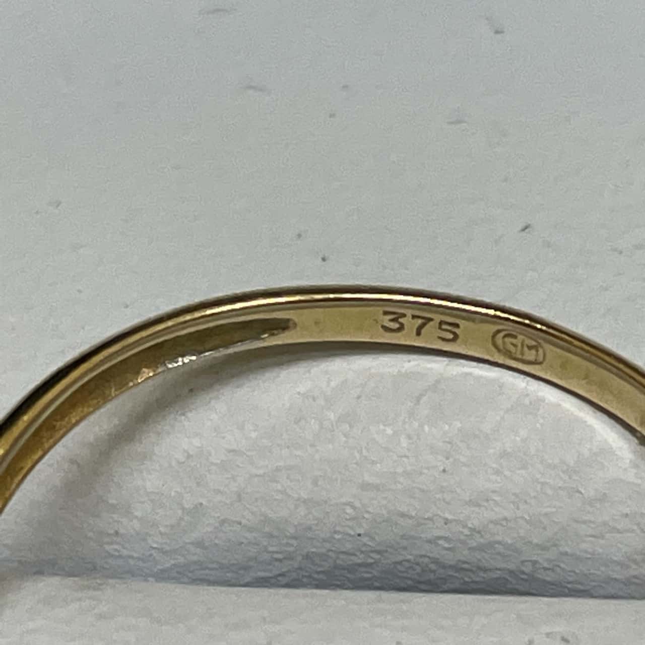 Women's 9kt (375) Gold Ring -Fish pattern (s)