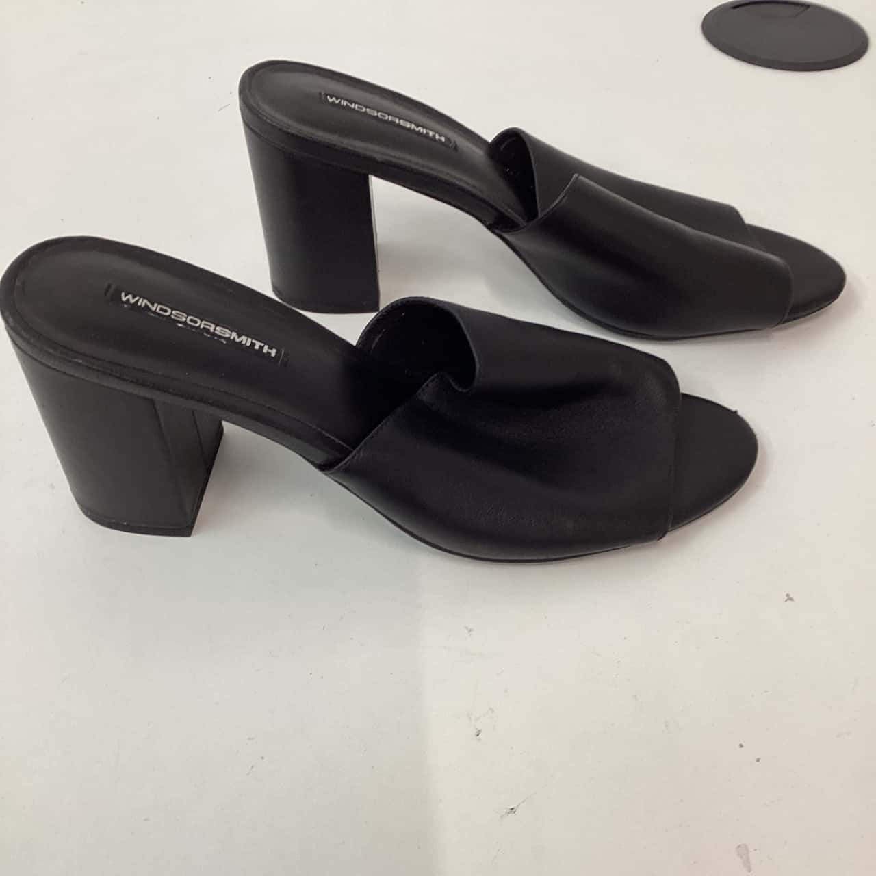 Windsor Smith Womens Size 9 Black slip on shoes(s) - Used Very Good ...