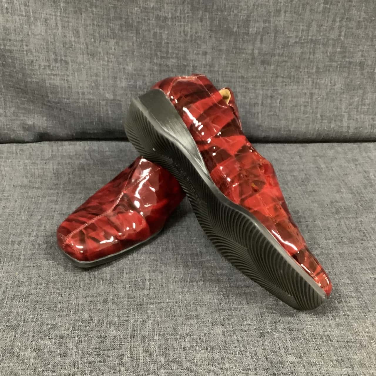 Hush Puppies Size 8 Red Patent Leather Slip on shoes.