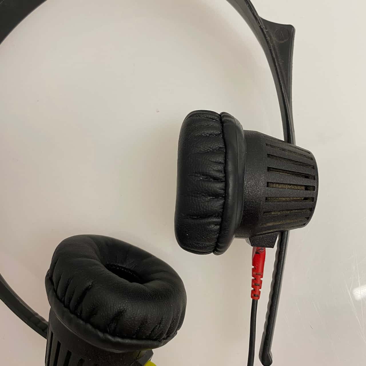Sennheiser HD414 Headphones