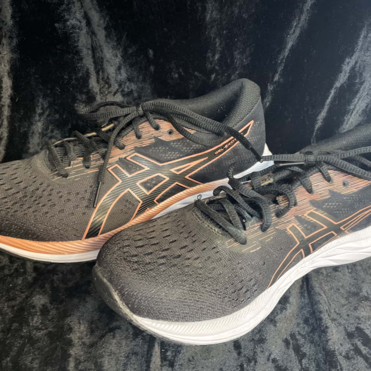 Asics Womens Size 9 Black sneakers