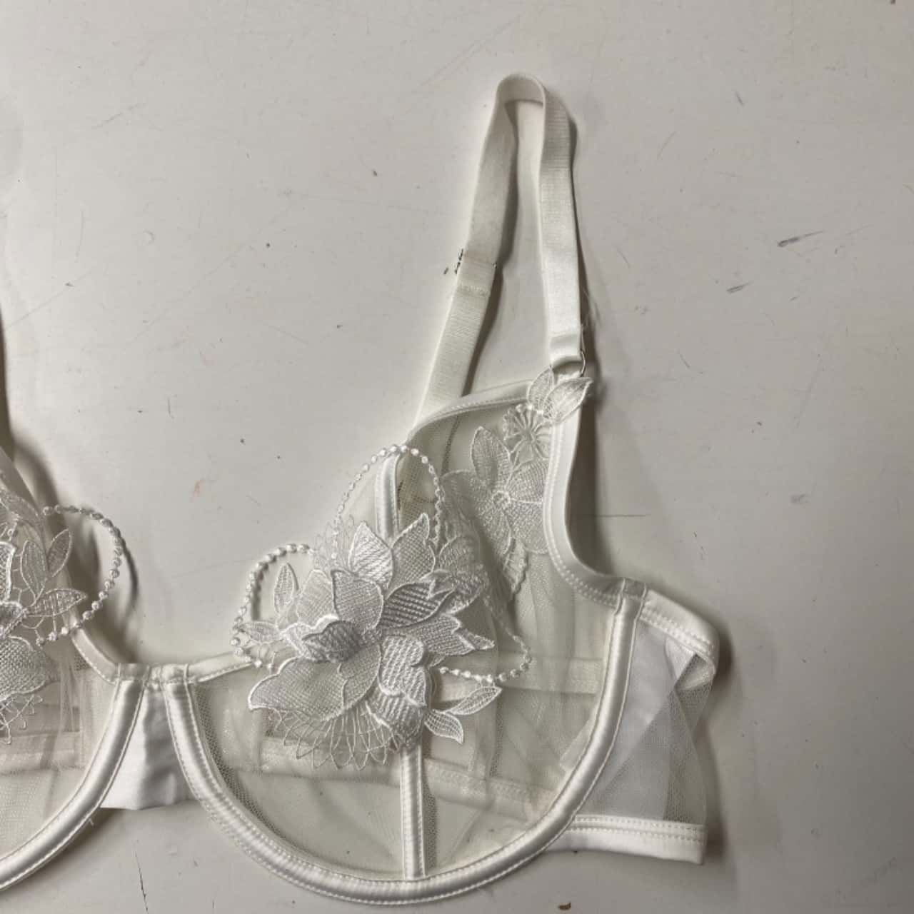 Bras N Things Womens Size 12D/DD White (s)