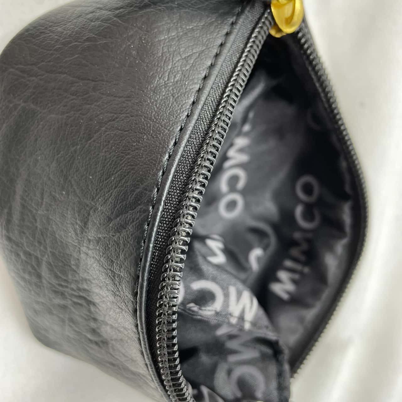 Mimco Womens Black coin purse size with strap (s)