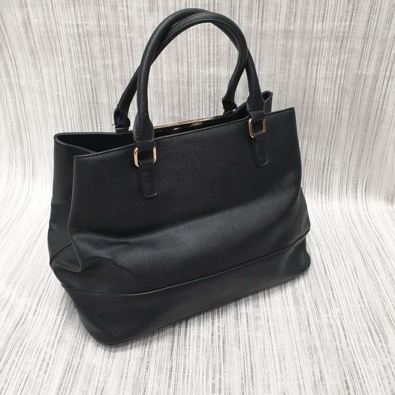 Colette By Colette Hayman Super Smart & Classy Black Handbag with Gold ...