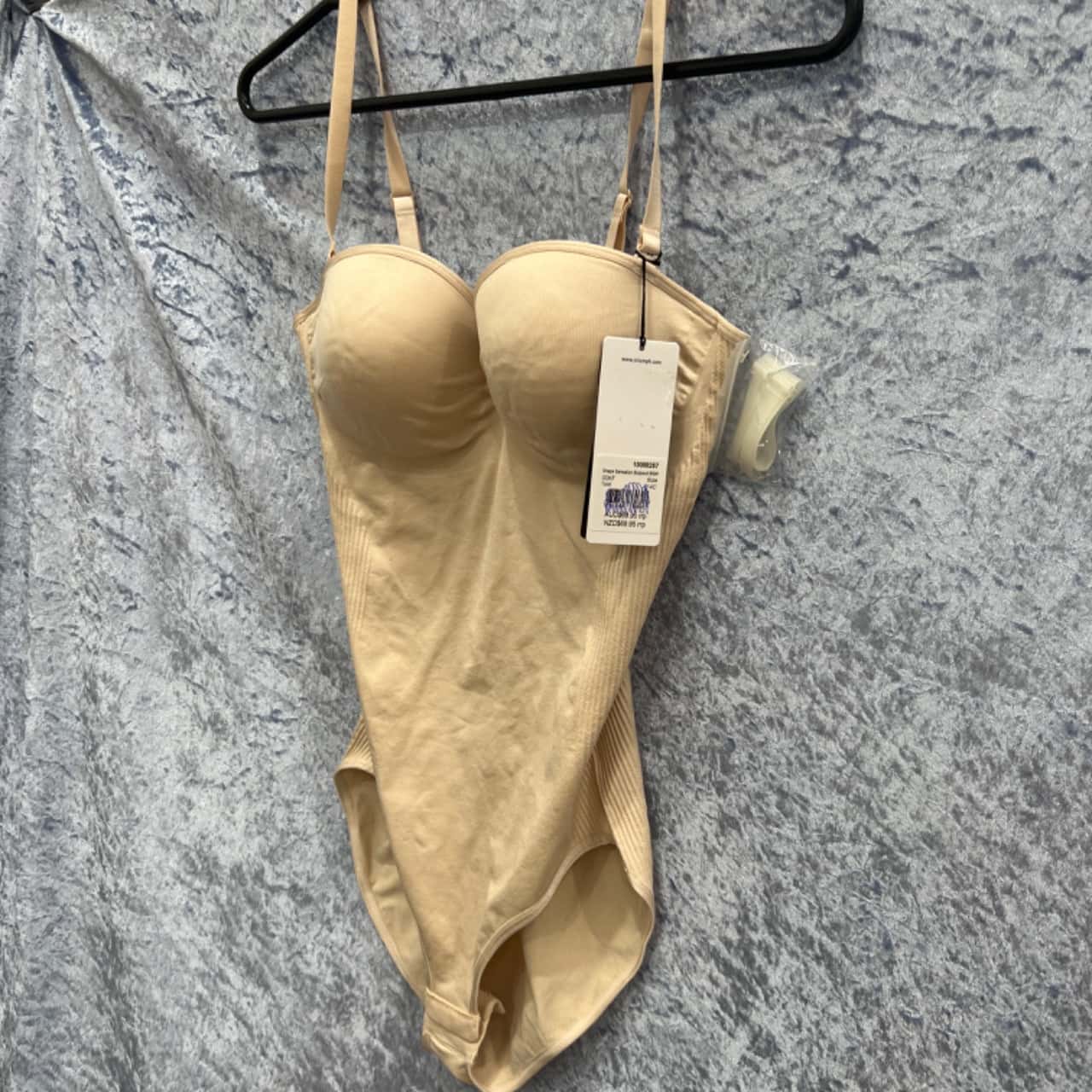 BNWT Triumph Womens Size 14C Bodysuit Cream (s)