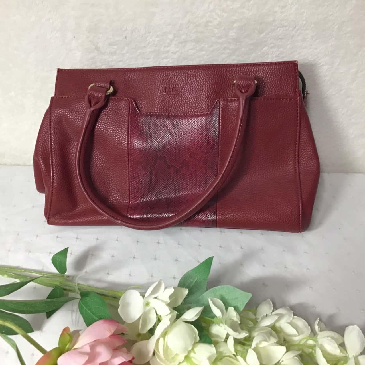 *REDUCED* Jag Womens Maroon / Red Textured Handbag (s)