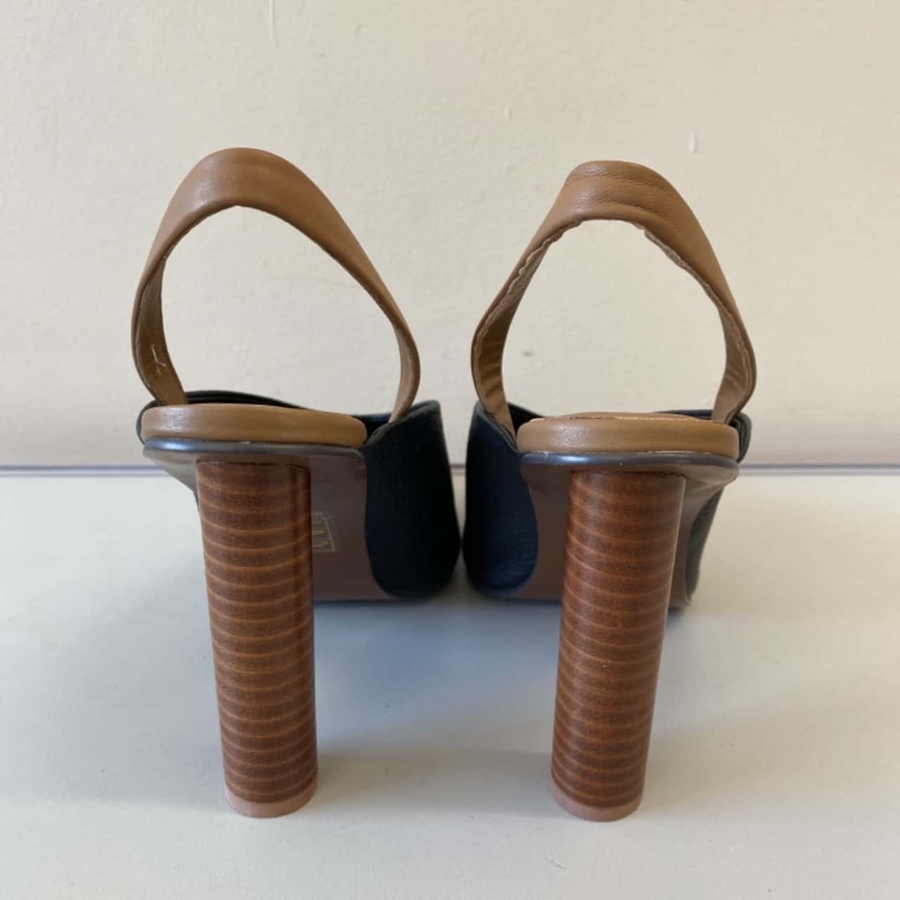 Senso Women's Size 39 Leather Black And Brown Shoe(s)