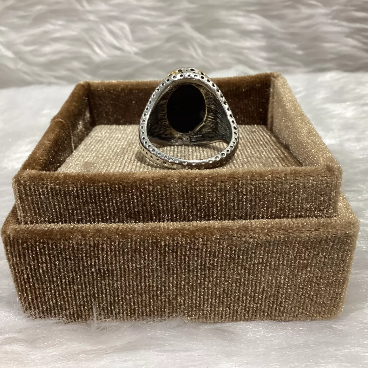 Womens Black Stone Ring - Used Very Good | Salvos Stores