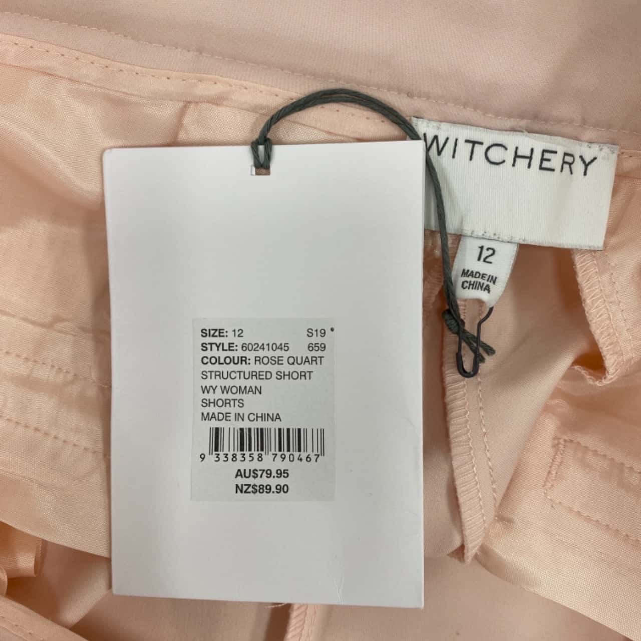 Witchery Womens Size 12 Shorts/ colour Rose(s)