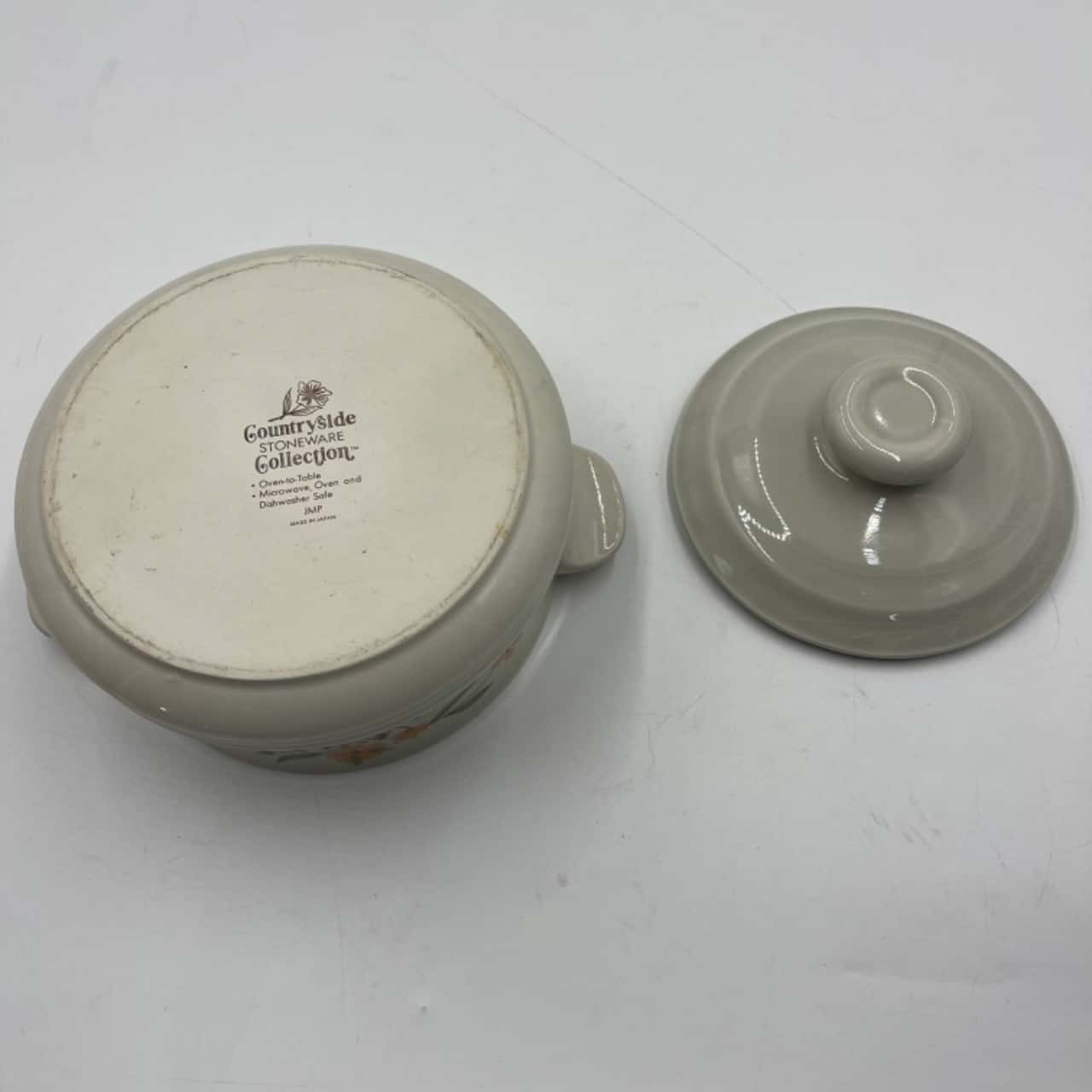 Countryside Stoneware collection casserole dish made in Japan(s)