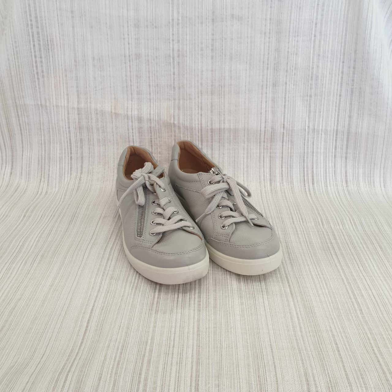 Hotter Chase 2 - Light Grey/ Orthite Comfort Insole/Wider Fit /Trainer ...