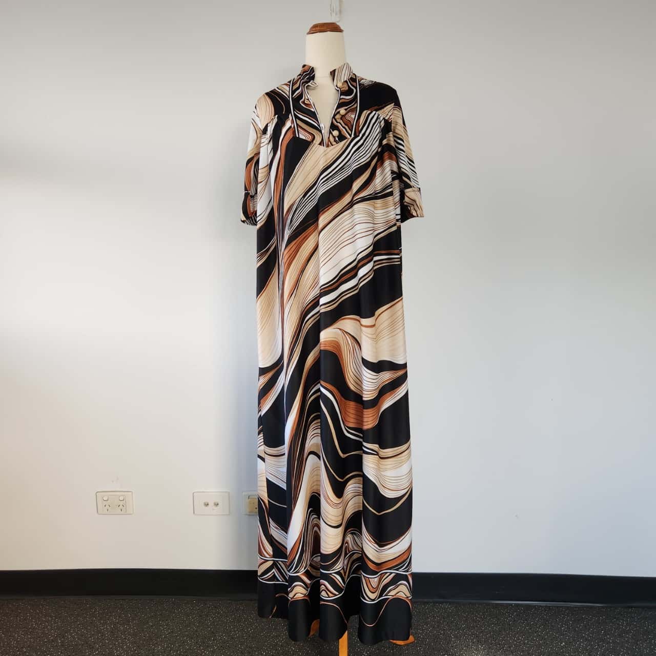 Vintage SHANE Brown Pattern Maxi Dress Size 12/modern 8/S(s) - Used ...