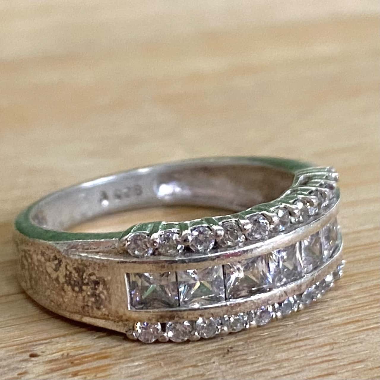 Sterling Silver Diamanté Ring (Stamped 925)(s)