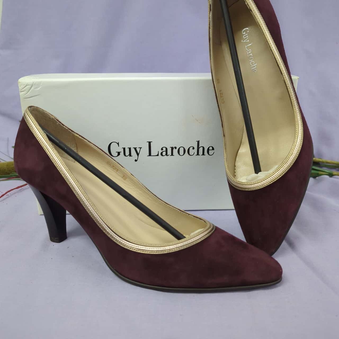 Guy Laroche Heels