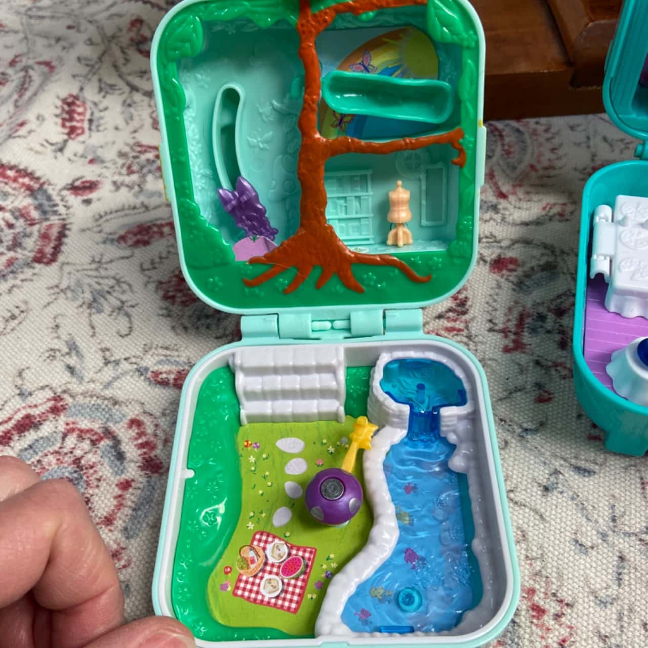 Polly Pocket Compacts x3, Hidden Places, Donut PJ Party & Hidden ...