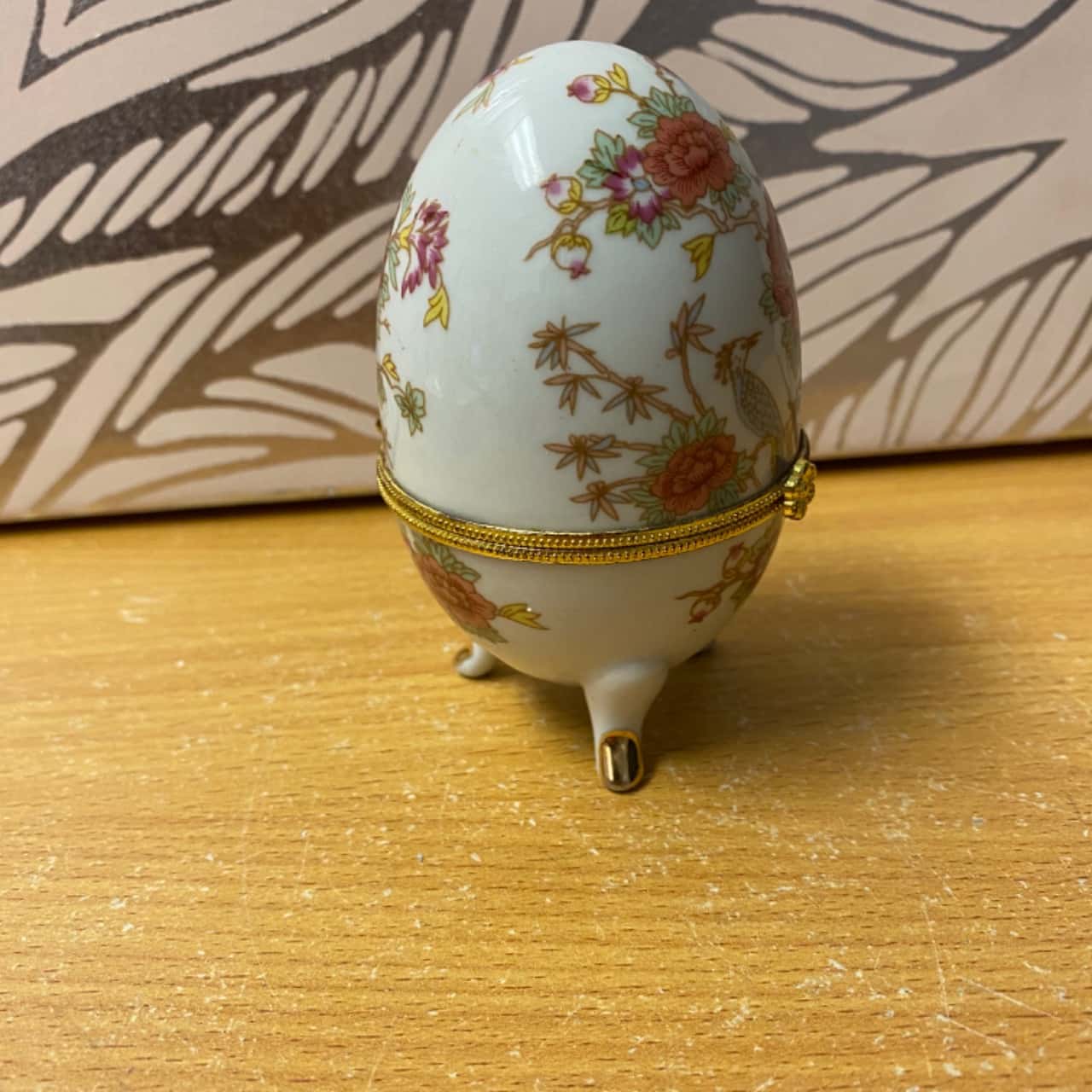Porcelain Egg Trinket Box w/Flowers(s)