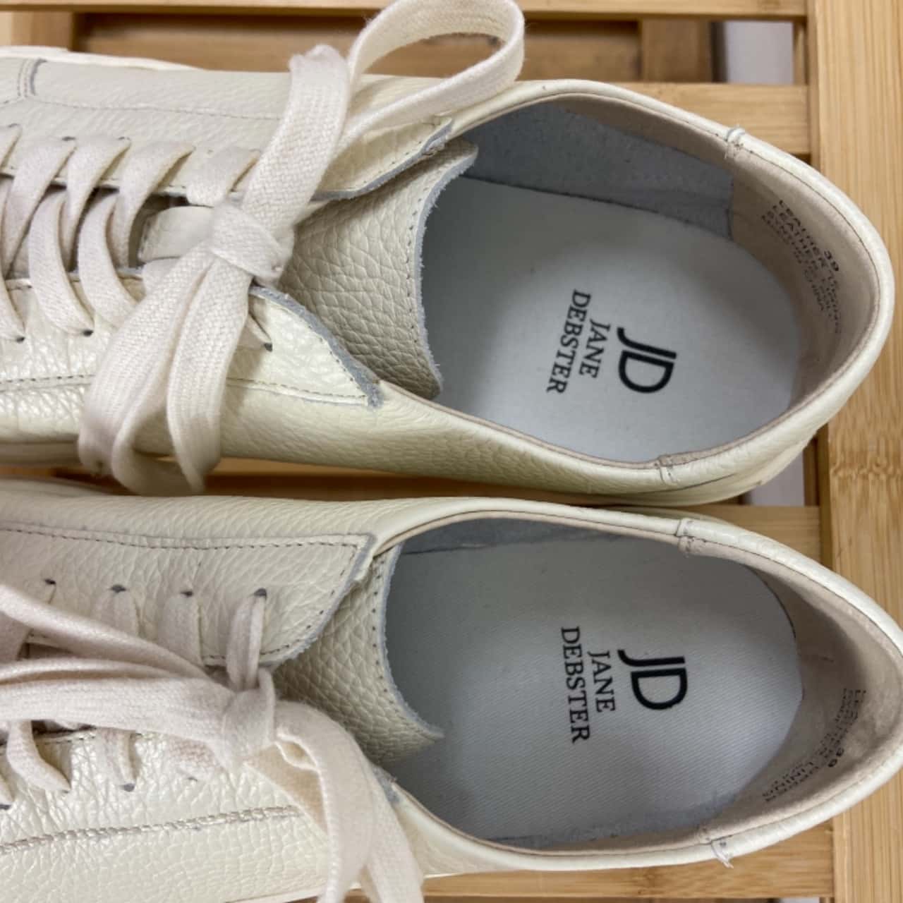 Jane Debster Leather Size 39 Cream Shoe (s)