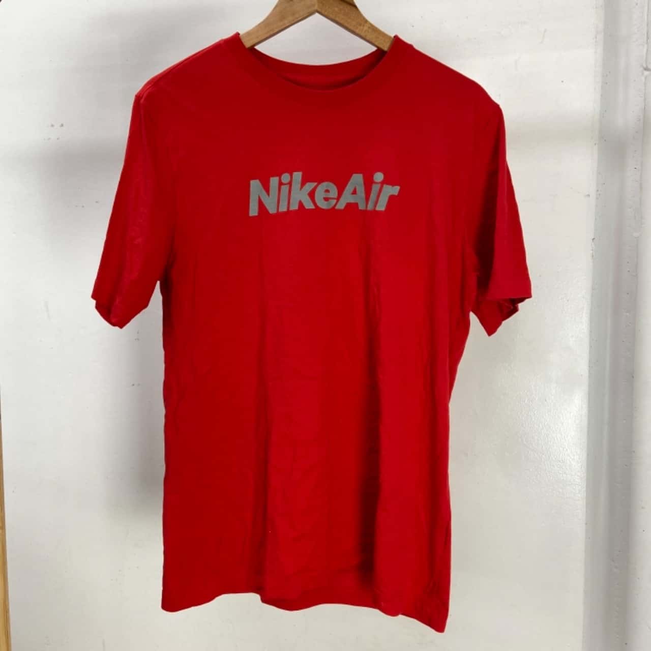 Nike Mens Size M Red Nike Air Tee(s)