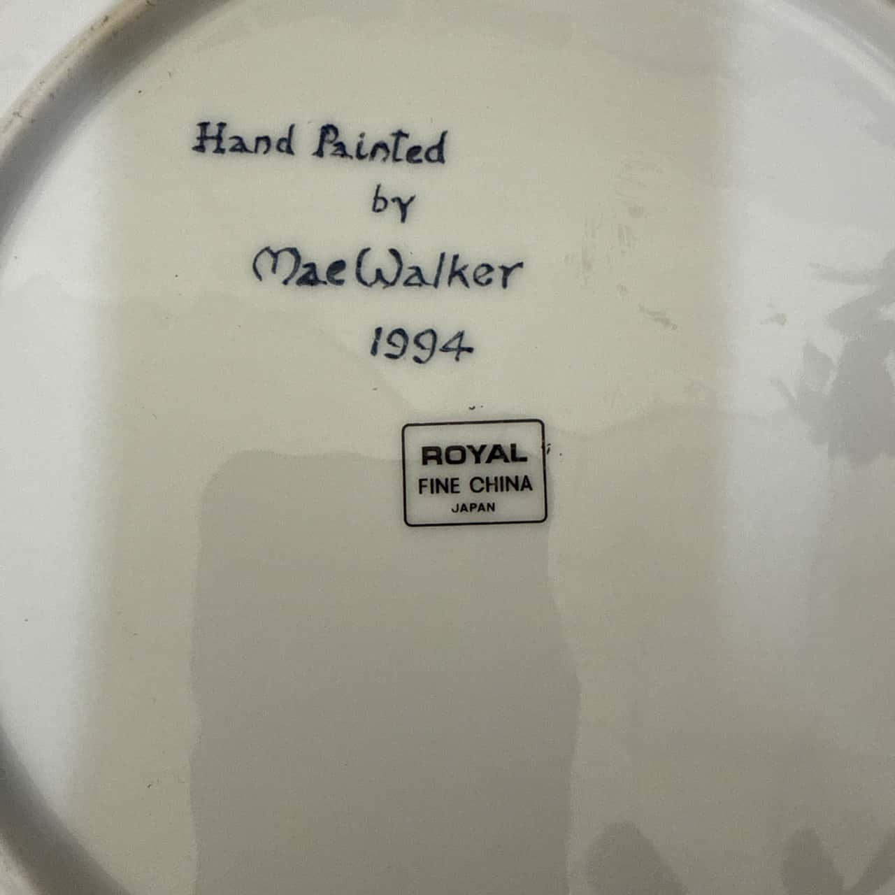 Decorative plate featuring a hand-painted by Mae Walker 1994 ...